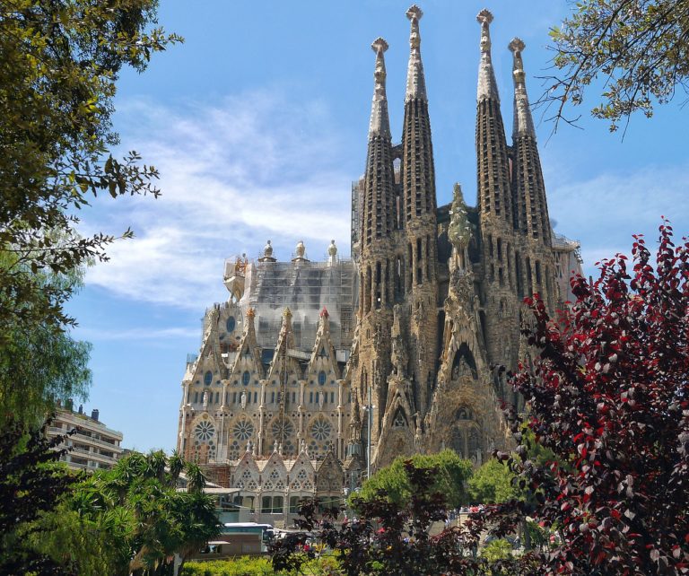 13 Most Amazing Churches in Europe to Visit in 2025 - Global Viewpoint