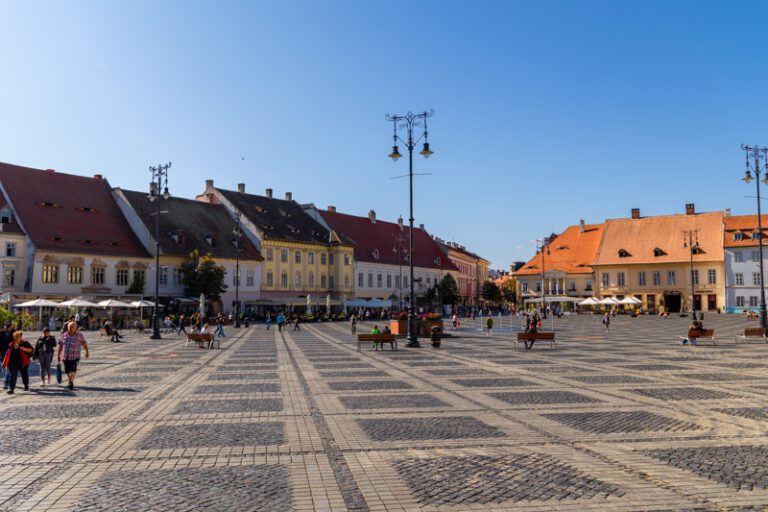 17 Beautiful Squares in Europe You Need to Visit At Least Once - Global ...