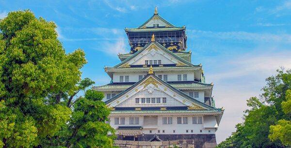 The 45 Most Beautiful Castles in the World to Visit - Global Viewpoint