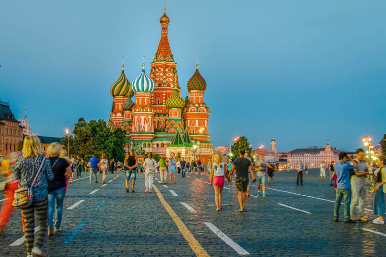 17 Beautiful Squares in Europe You Need to Visit At Least Once - Global ...