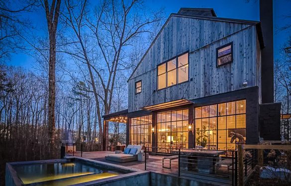 13 Best Airbnbs in Georgia: Unique Treehouses, Cabins + More