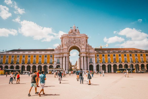 17 Beautiful Squares in Europe You Need to Visit At Least Once - Global ...