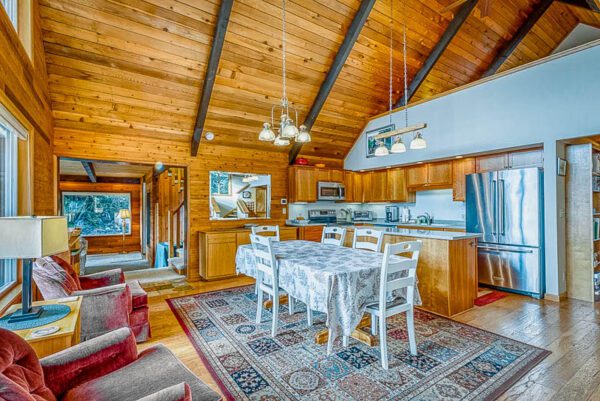 Top 13 Oregon Vacation Homes For an Incredible Stay