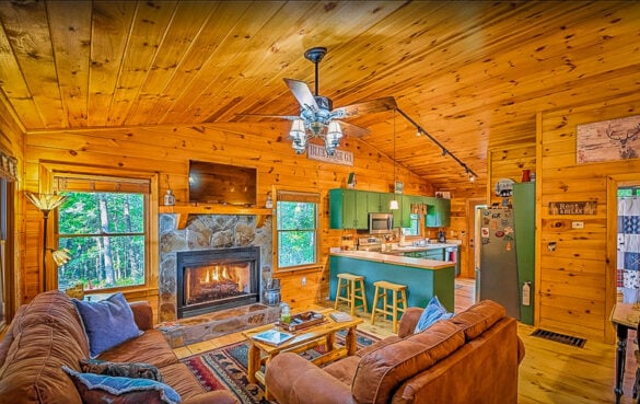 These 13 Cabin Rentals in Blue Ridge, Georgia Are Straight Up Amazing
