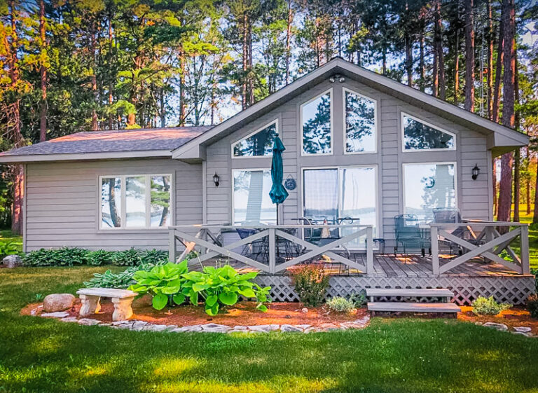 These Lakefront Airbnbs in Michigan Will Make You Want to Move In