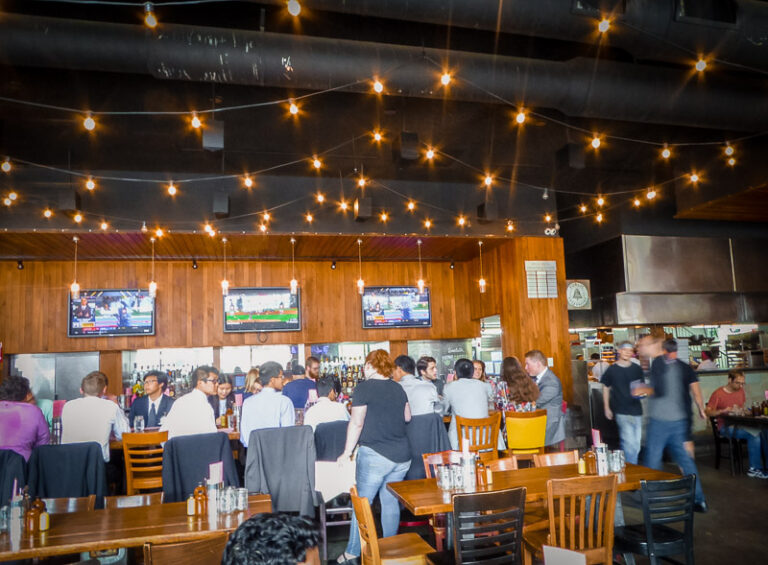 15 Fun & Unique Restaurants in Boston (By a Local) - Global Viewpoint