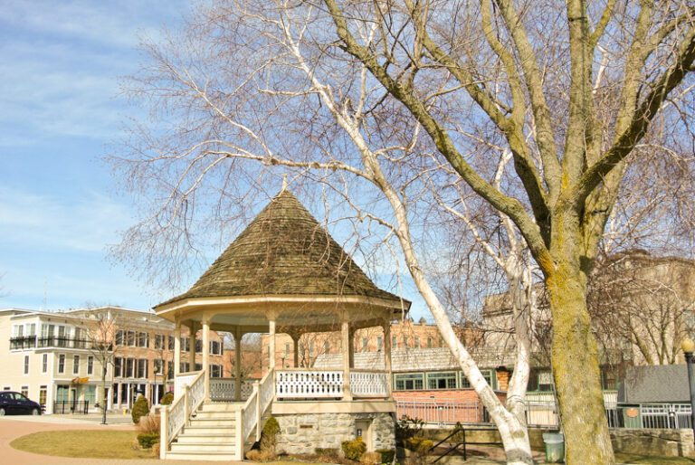 12 AMAZING Places to Visit in Upstate New York in 2025