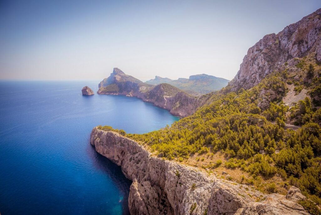 The 9 Cheapest Airports to Fly Into Spain (2025) - Global Viewpoint