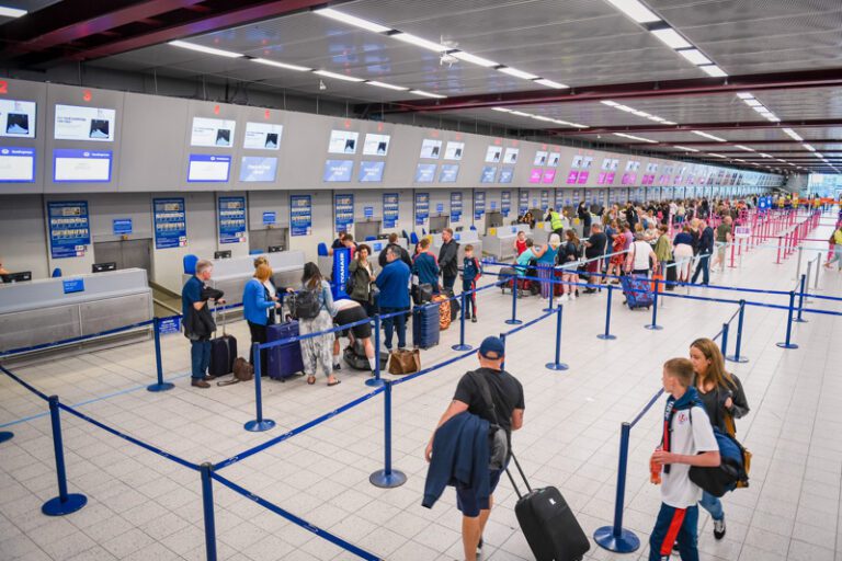 50 Things to Do Before a Flight in 2025 to Make Travel Stress-Free