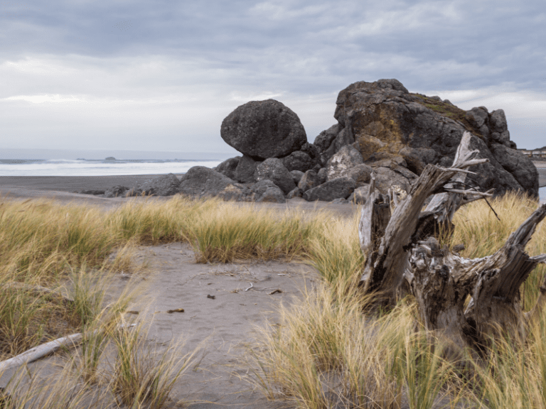 13 Amazingly Cheap Beach Destinations to Fly to in 2025 (RANKED)