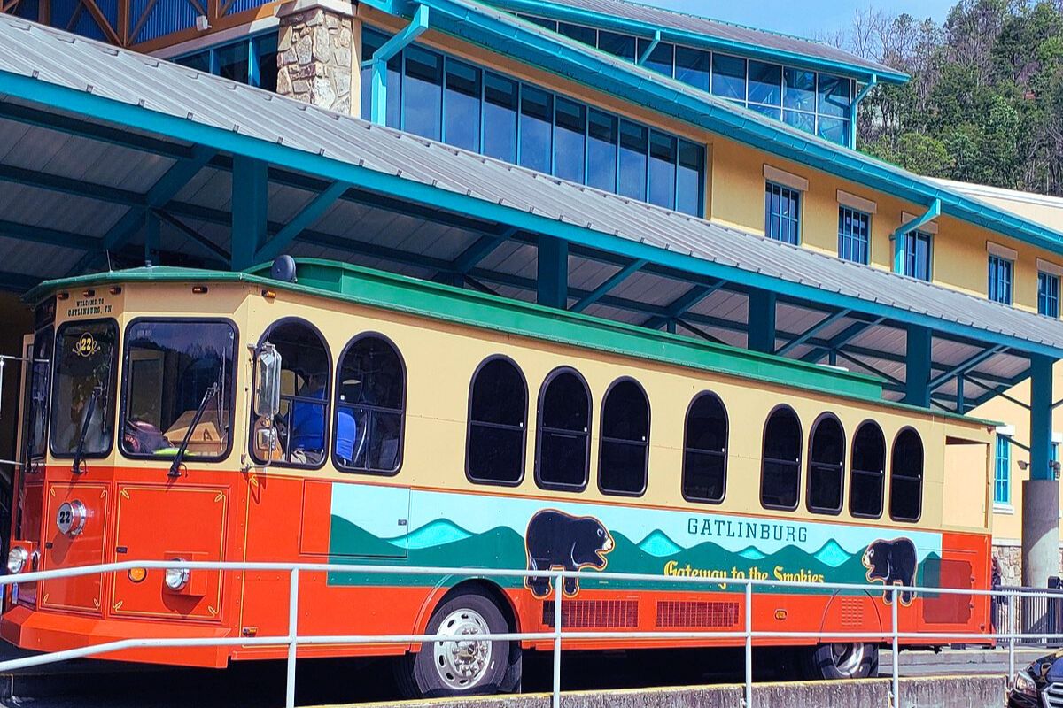 What to Do in Gatlinburg: Ghost Walks, Moonshine & Epic Views - Global ...