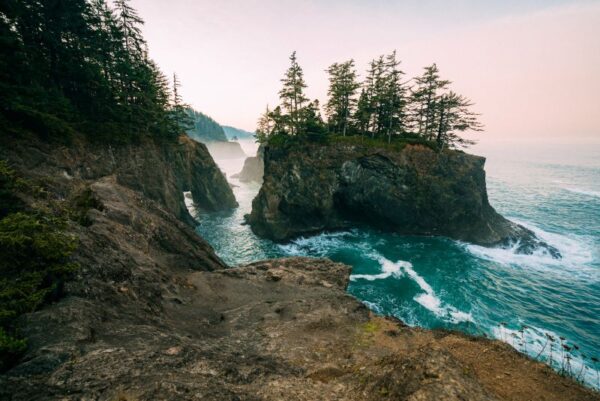 12 Most Beautiful Places in Oregon (Nature Spots + Small Towns)