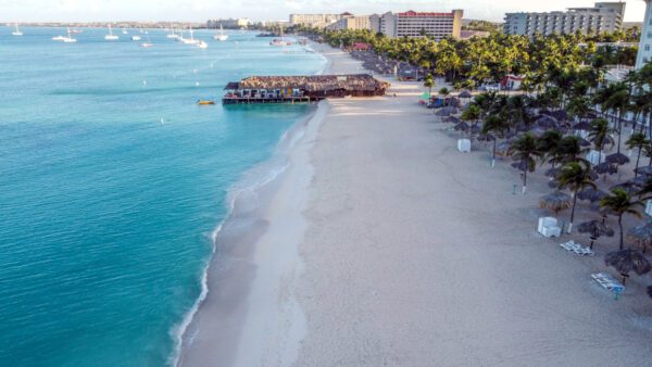 12 Beautiful Places in Aruba to Visit That Look Unreal (2025 Guide)