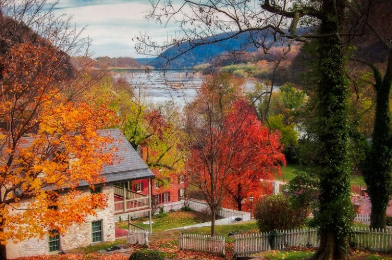 12 Amazingly Cool Things to Do in West Virginia (Fave Spots)