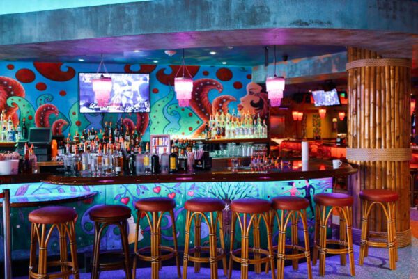 22 Fun & Unique Restaurants in Orlando You Gotta Try in 2025