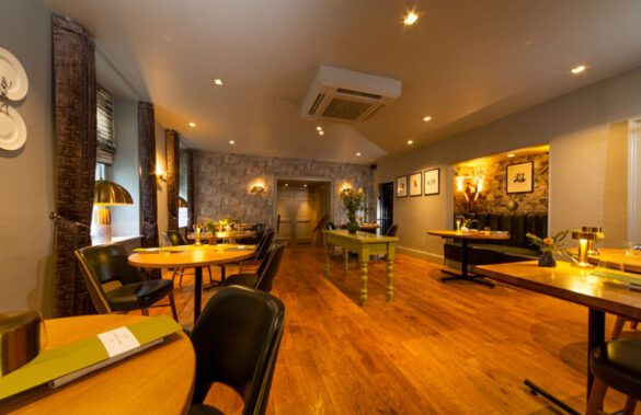 19 Fun & Unique Restaurants in Bath, England