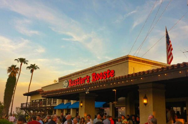 12 Fun, Cool & Unique Restaurants in Phoenix (Foodie Spots)