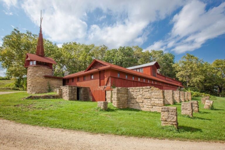 12 Magical Wisconsin Destinations That Feel Like Another World - Global ...