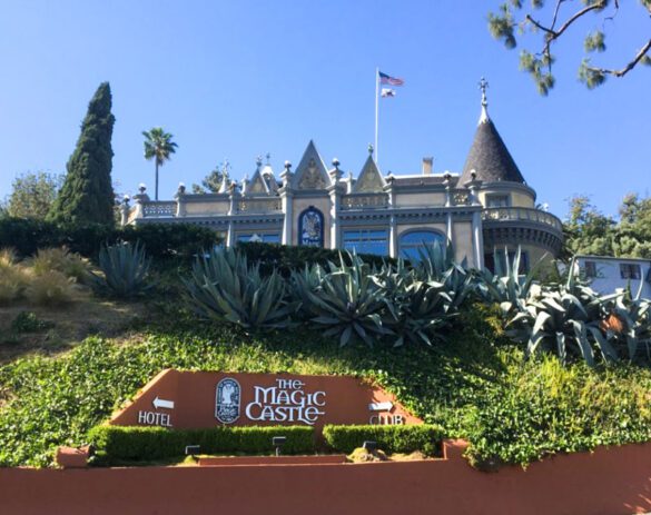 20 Most Unique Restaurants in Los Angeles (Including the Magic Castle ...