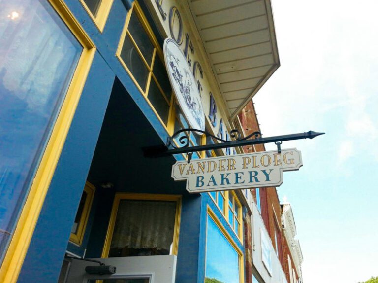 Pella, Iowa: Why America’s “Little Holland” Is Worth the Detour ...