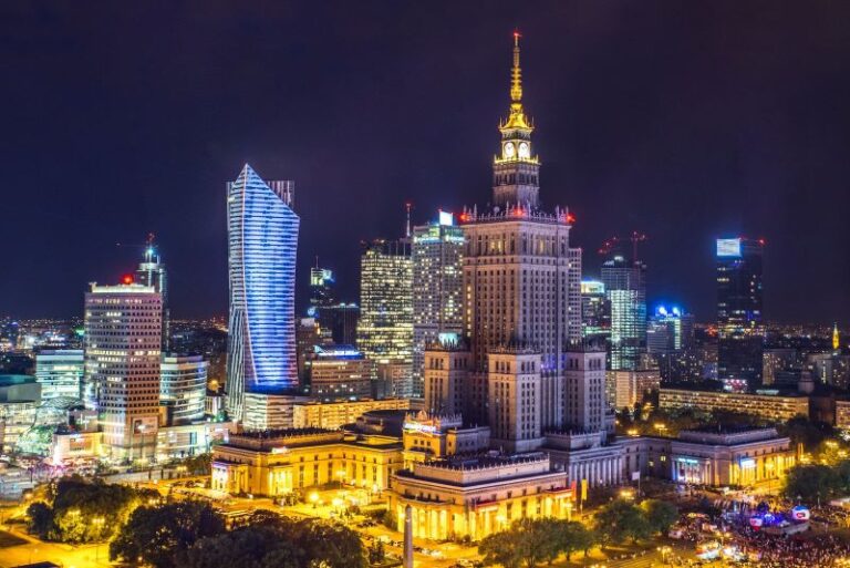 12 Amazingly Beautiful Places in Poland (Europe's Secret)