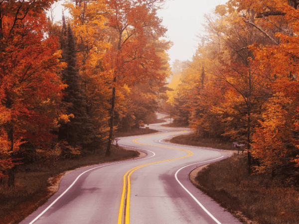 10 Gorgeous US Fall Destinations for Cozy Vibes and Epic Views