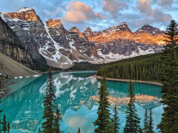 12 Enchanting Spots in Alberta to Add to Your Bucket List