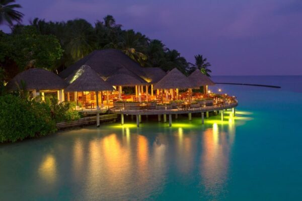 12 Beautiful Places in The Maldives You NEED On Your Bucket List