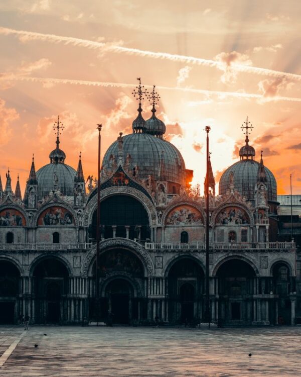 The 12 Prettiest Spots in Venice, Italy You Won’t Believe Exist ...