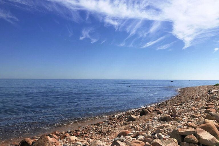 12 Prettiest Places in Rhode Island (Beaches, Mansions, and Coastal Towns)
