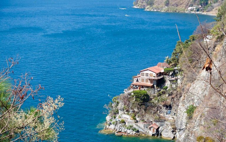 Lake Atitlán, Guatemala Bucket List: 12 Fun Things to Do & See