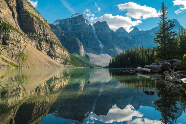 12 Enchanting Spots in Alberta to Add to Your Bucket List