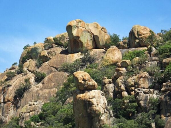 12 INCREDIBLE Places in Zimbabwe to Visit in 2026