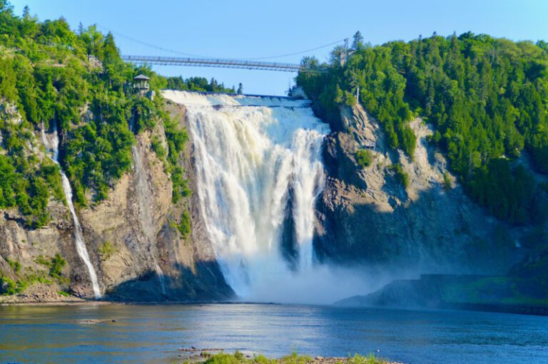 12 Absolutely Breathtaking Places to Visit in Quebec