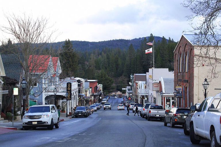 12 Stunning Hidden Gems in the Sierra Nevadas You Need to See