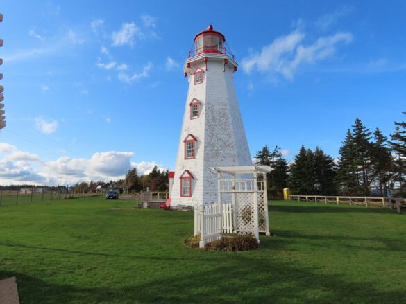 12 Fairytale-Like Places in Prince Edward Island (PEI) You’ll Fall in ...