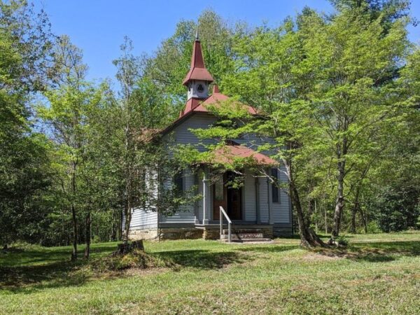 12 Magical Hidden Gems in Tennessee That Feel Like a Fairytale