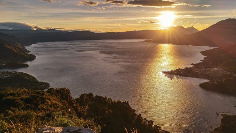 Lake Atitlán, Guatemala Bucket List: 12 Fun Things to Do & See