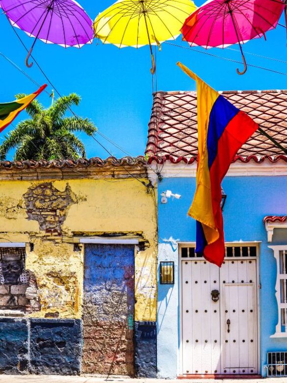 10 BEST Airlines that Fly to Colombia in 2025 (From Anywhere) - Global ...