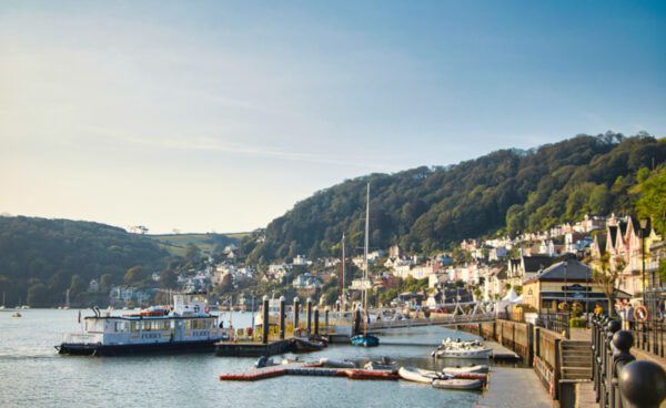 12 Prettiest Places in Devon (England) to Visit for Fun & Views