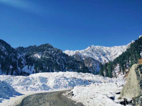 12 Absolutely Breathtaking Places to Visit in Himachal Pradesh
