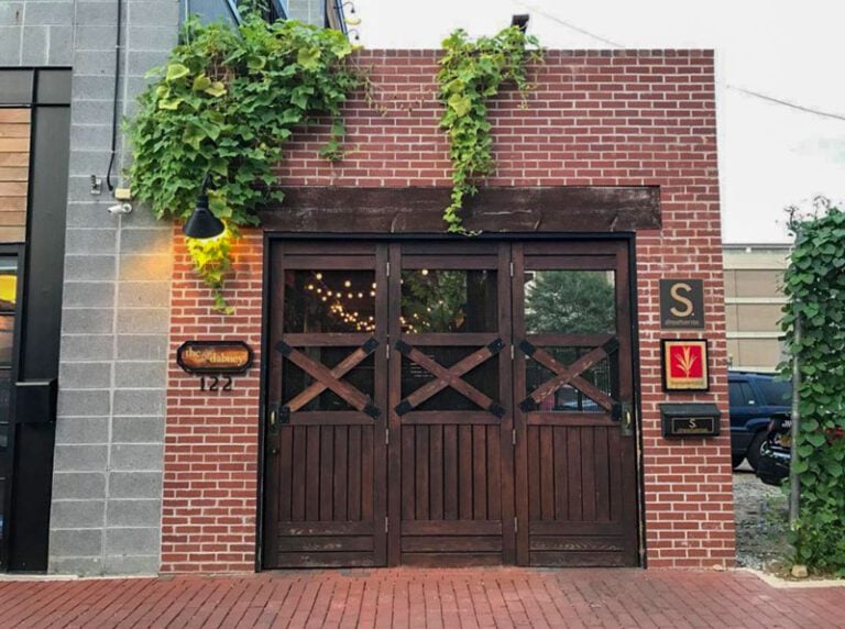 20 Uniquely Amazing Restaurants in Washington DC