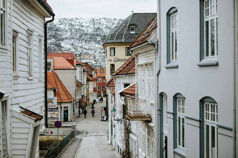 12 Can’t-Miss Things to Do in Bergen, Norway (From Locals’ Favorites to ...
