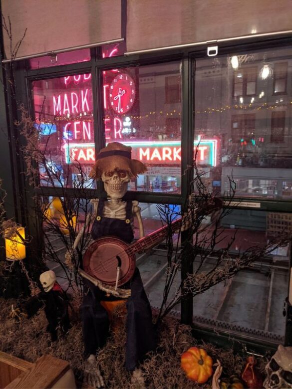 12 EPIC Things to Do in Seattle at Night (Wait Till You See #5!)