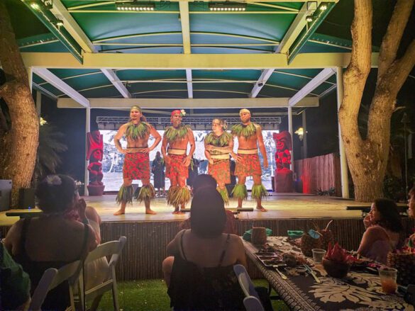 12 INSANE Things to Do in Honolulu at Night (Paradise After Dark!)