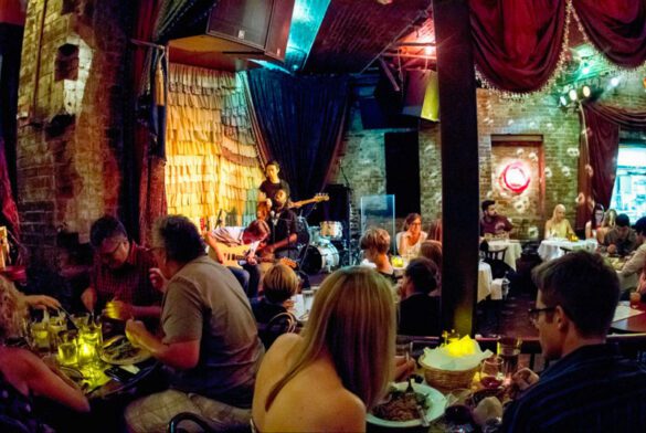 25 Fun & Unique Restaurants in Boston (By a Local) - Global Viewpoint