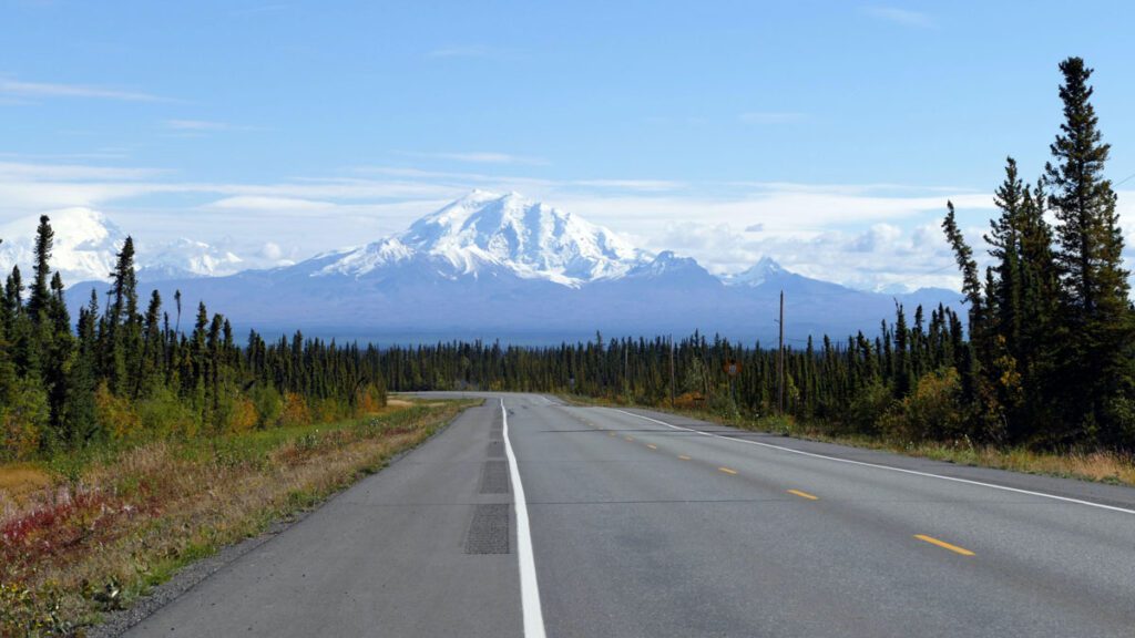 The 12 Best Places to Live in Alaska for an Incredible Lifestyle