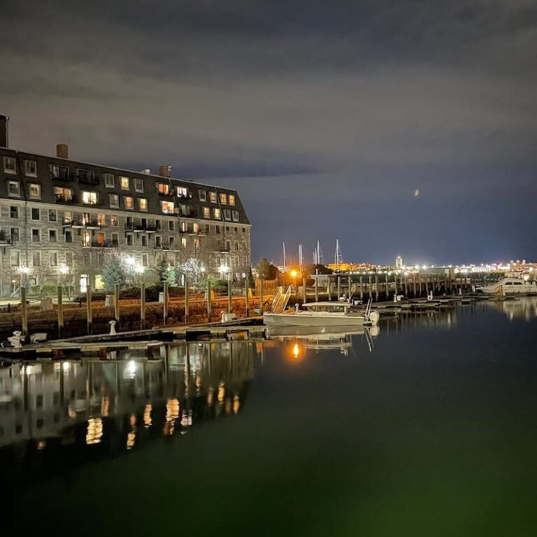 12 AMAZING Things to Do in Boston at Night (From a True Local!)
