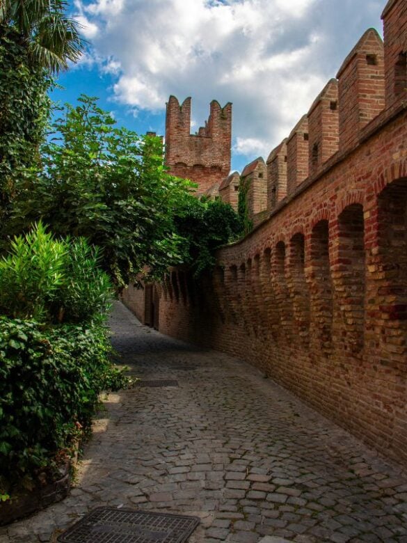 11 Absolutely Breathtaking Places to Visit in Marche, Italy - Global ...