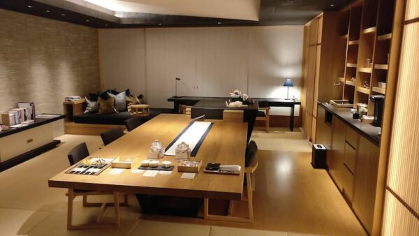 19 Coolest Restaurants in Tokyo (Fun & Unique Places to Eat) - Global ...